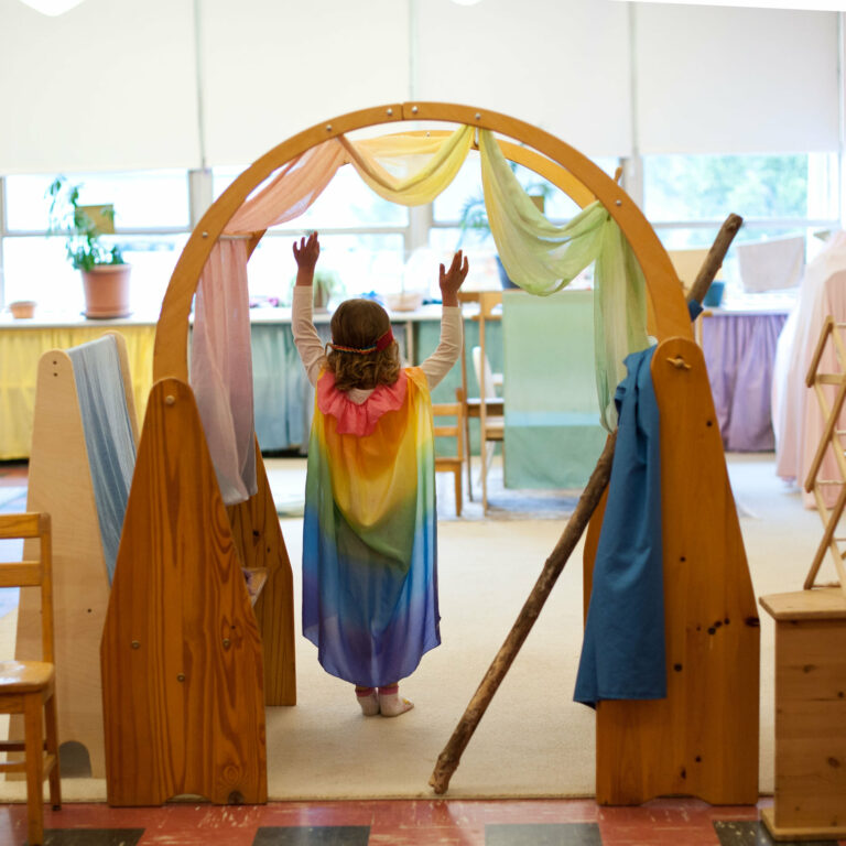 Comparing Montessori and Waldorf Education: Early Childhood Education ...
